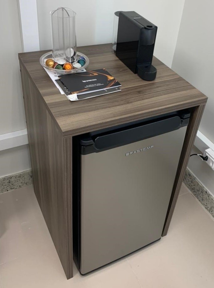 Bancada Bar Para Embutir Cervejeira Frigobar Adega Vinhos - Barzinho